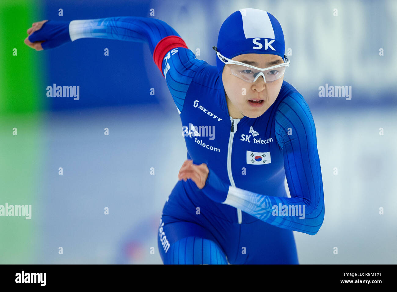 Min Sun Kim High Resolution Stock Photography and Images - Alamy