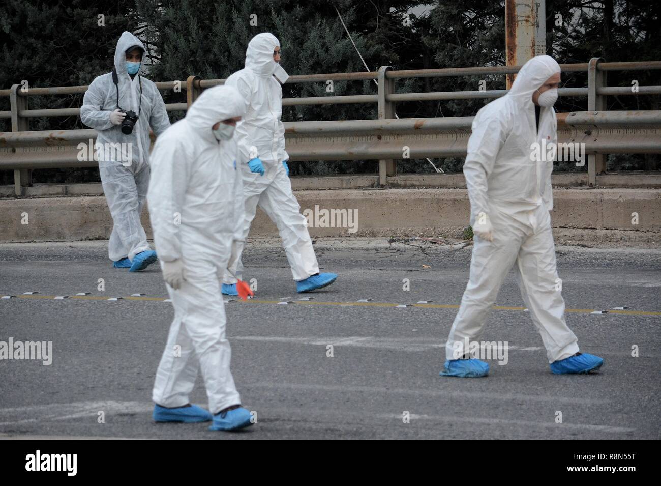 Athens, Greece. 17th Dec, 2018. Greek forensic experts seen ...