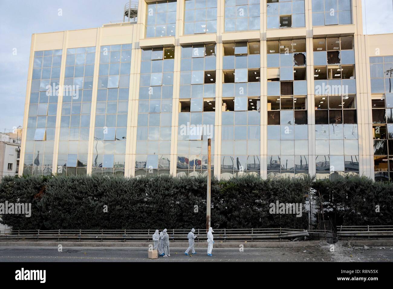 Athens, Greece. 17th Dec, 2018. Greek forensic experts seen ...