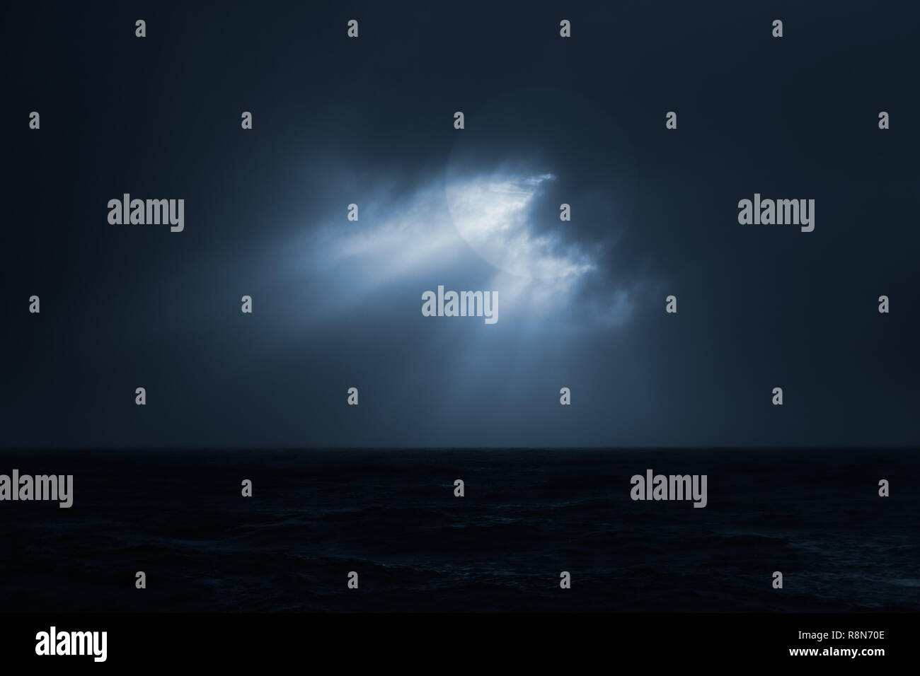 Rain full moon hi-res stock photography and images - Alamy