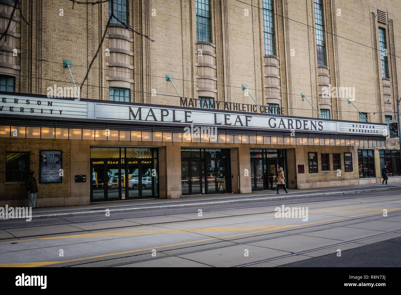 maple leaf gardens in toronto canada Stock Photo - Alamy maple leaf gardens in toronto canada Stock Photo - Alamy