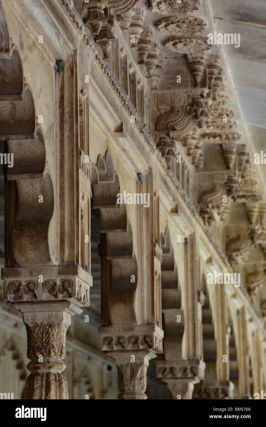 Indian architecture arches hi-res stock photography and images - Alamy