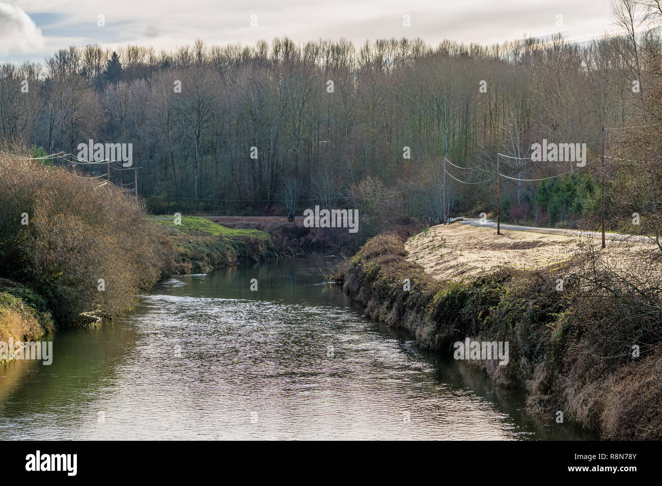 A view of the Green River in Kent, Washington. It is winter Stock Photo ...