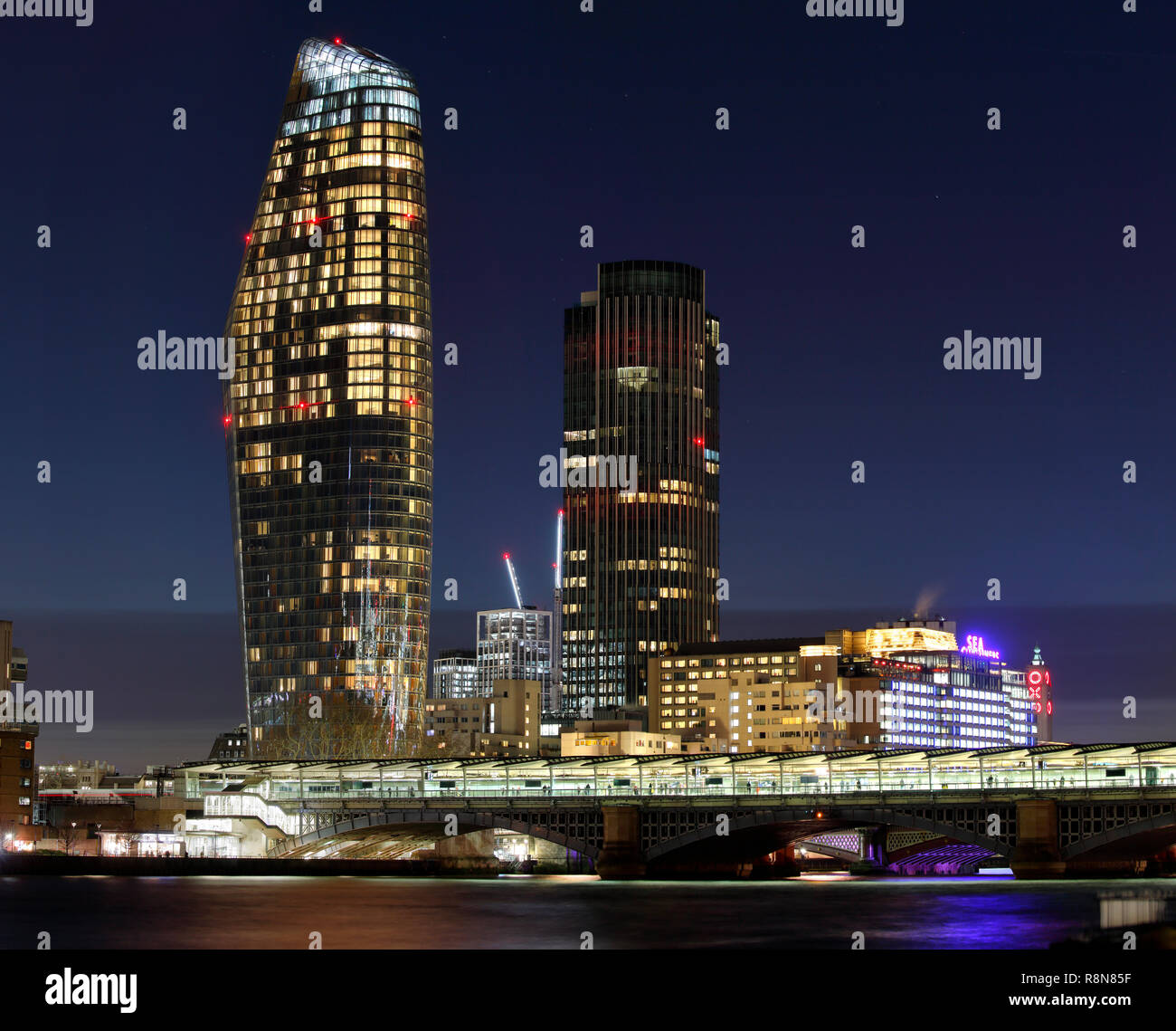 Number 1 blackfriars hi-res stock photography and images - Alamy