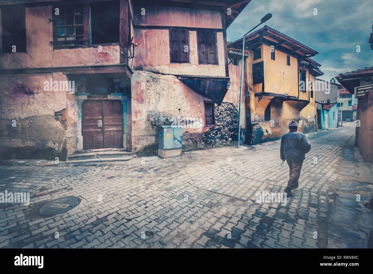 Pavement old side view hi-res stock photography and images - Alamy