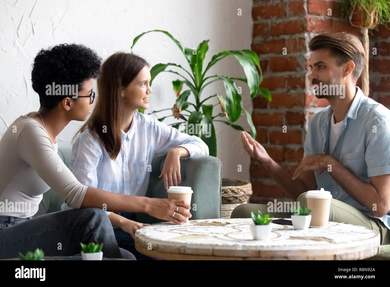 Best table in the house hi-res stock photography and images - Alamy