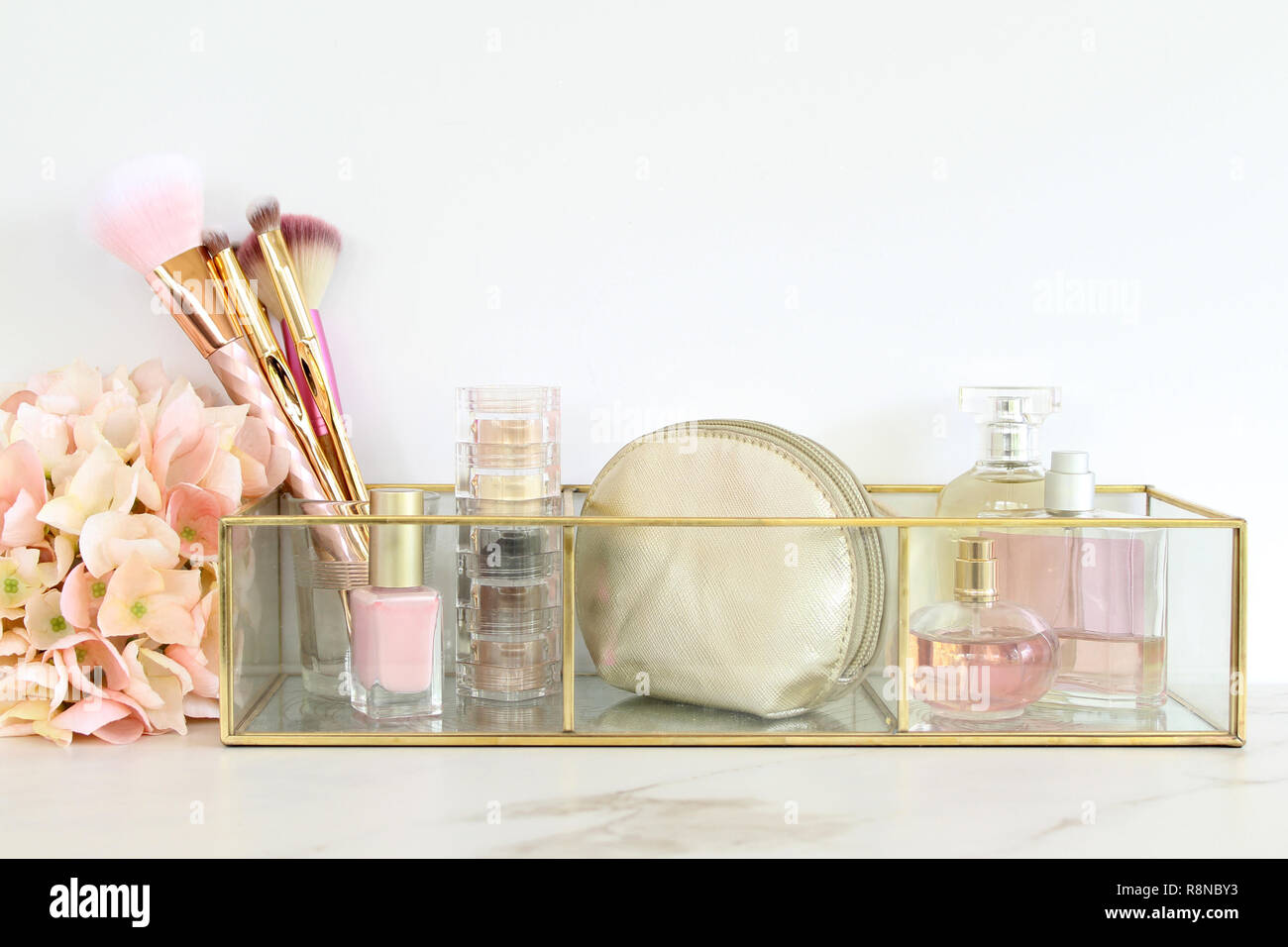 Cosmetics counter hi-res stock photography and images - Alamy
