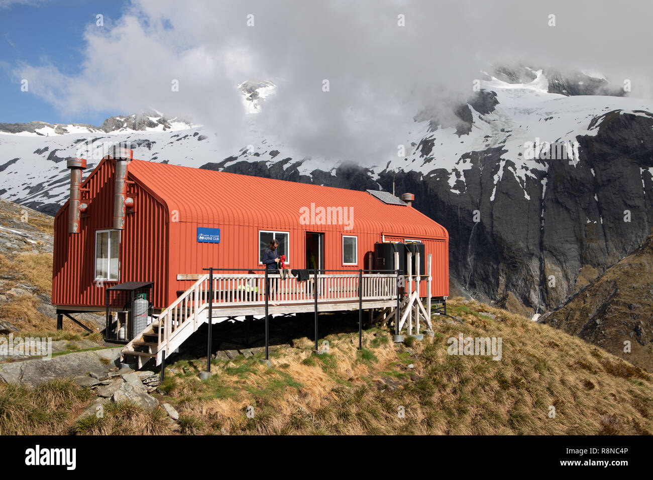 French Ridge hut, Matukituki Valley, New Zealand Stock Photo - Alamy