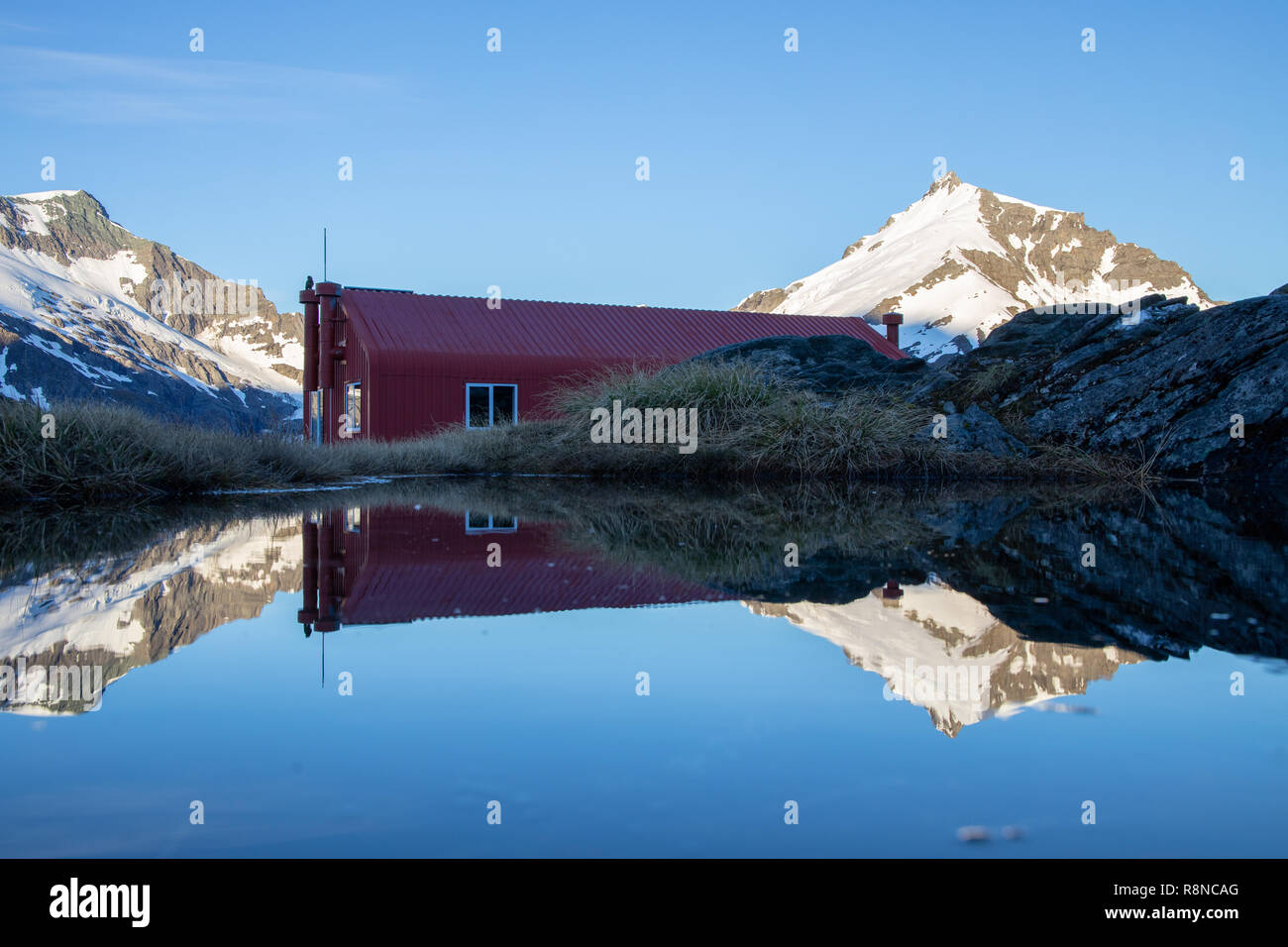 French Ridge Hut, Mt Aspiring National Park, New Zealand Stock Photo ...