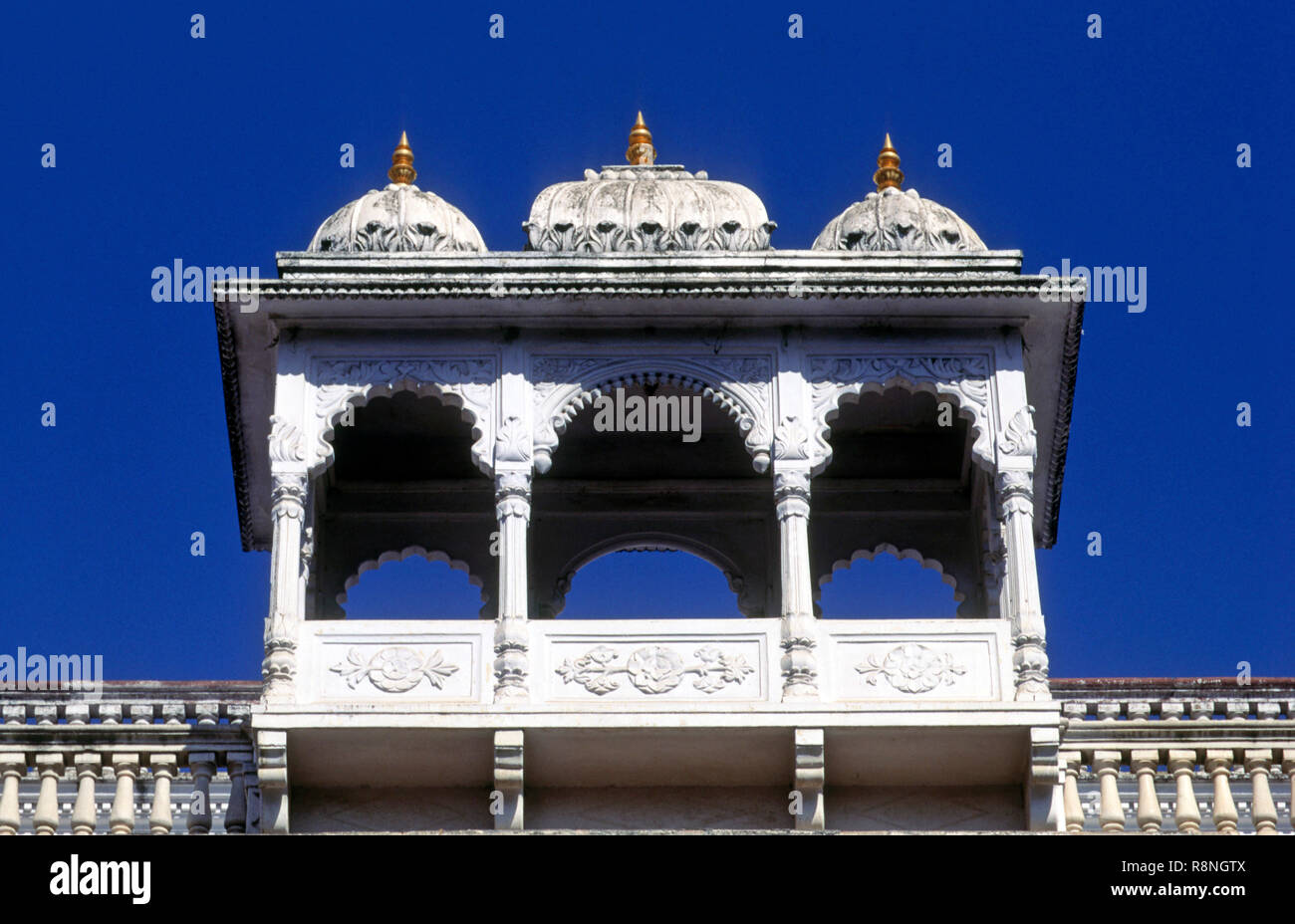 decorated balconies at kanch mandir or hukumchnd's temple, indore ...