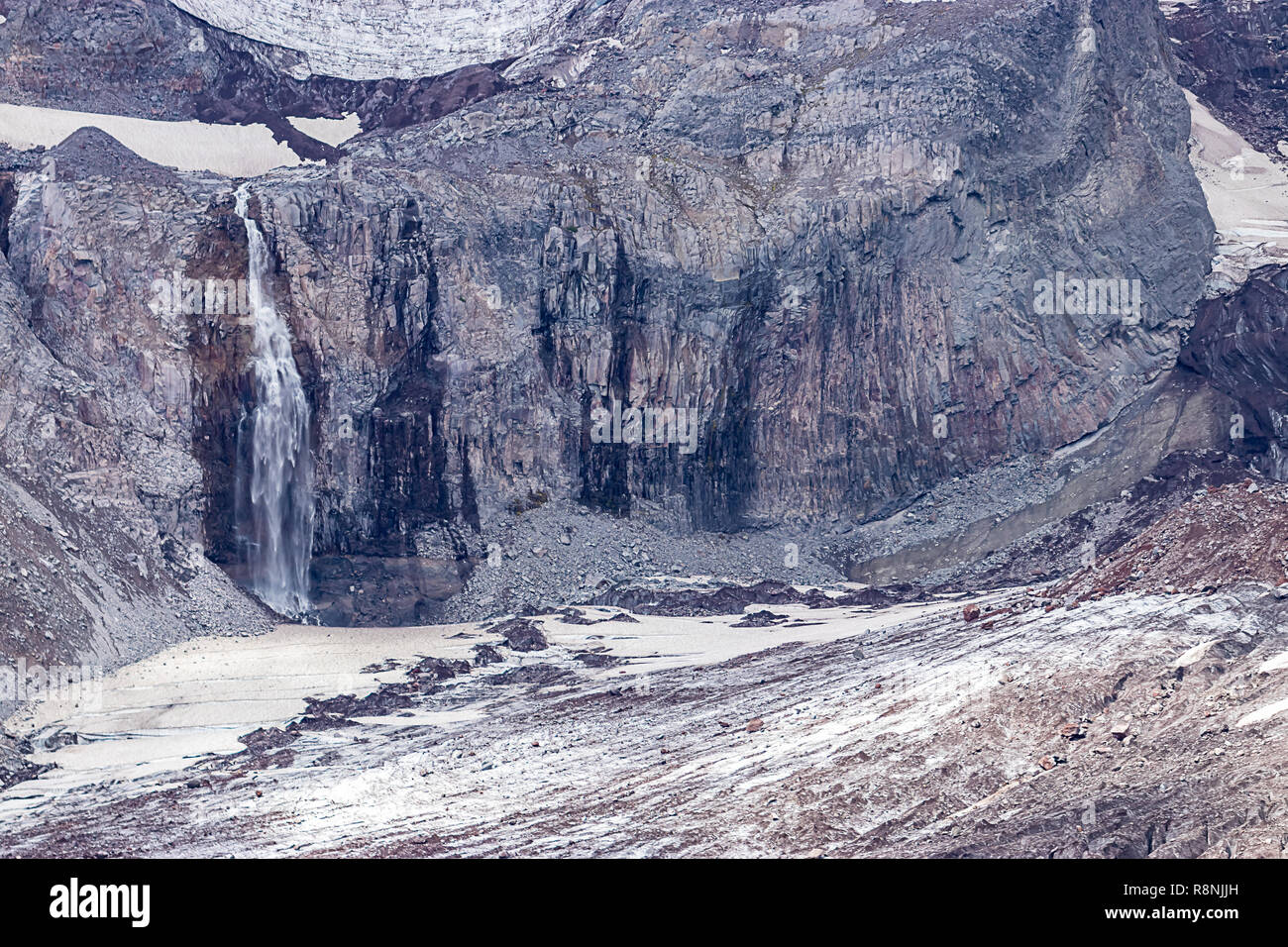 Ice crashing down hi-res stock photography and images - Alamy