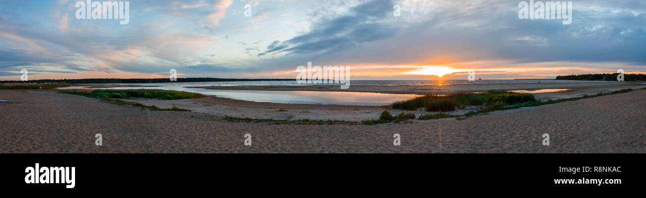 Panorama sea beach sand dunes uk hi-res stock photography and images ...