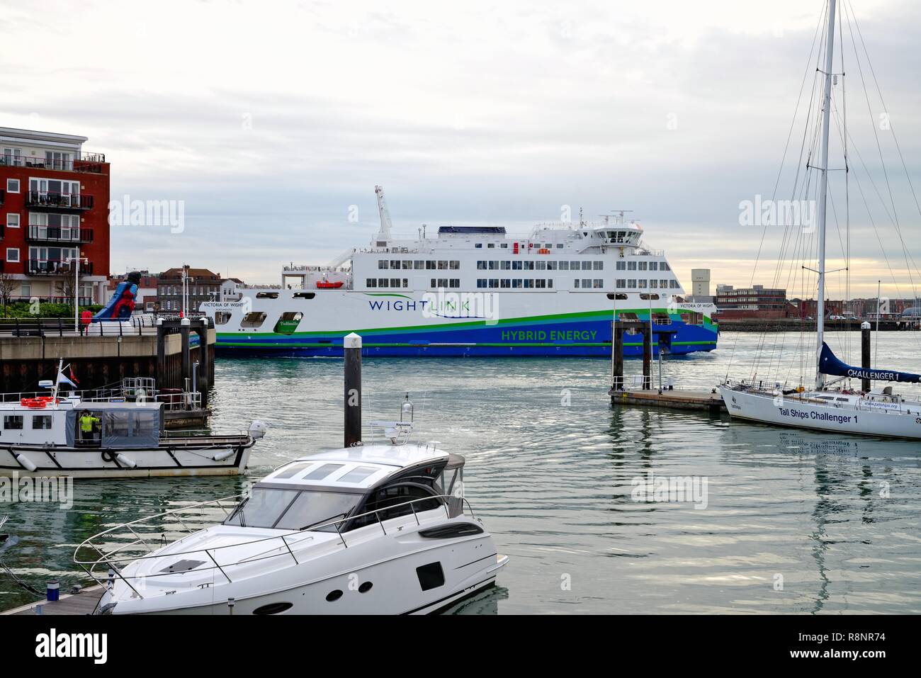 Entrance to the isle of wight ferry hi-res stock photography and images ...