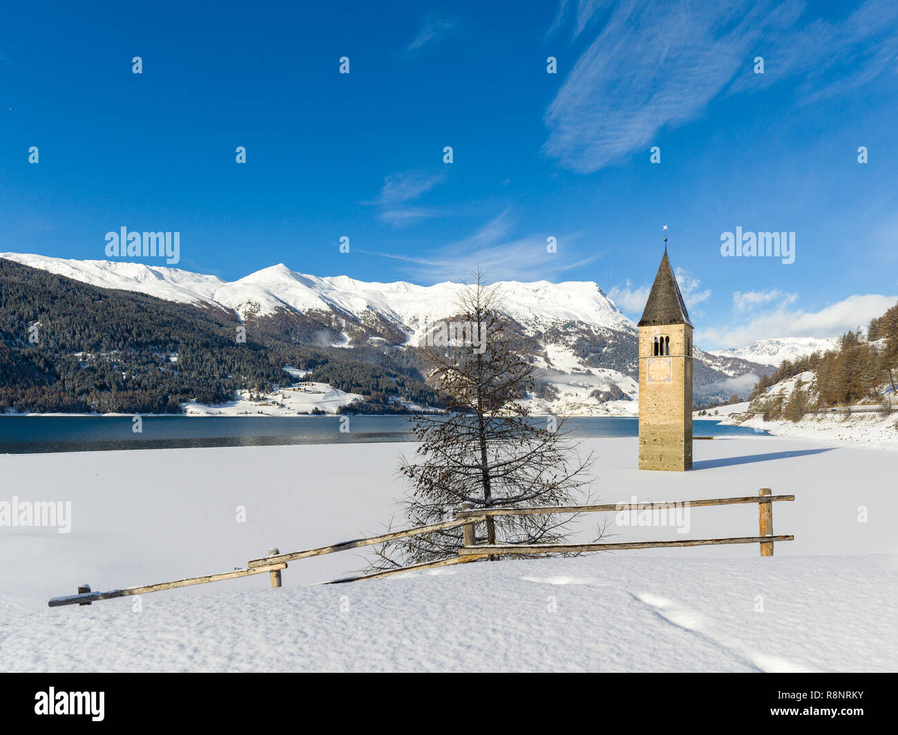 Sunken church hi-res stock photography and images - Alamy