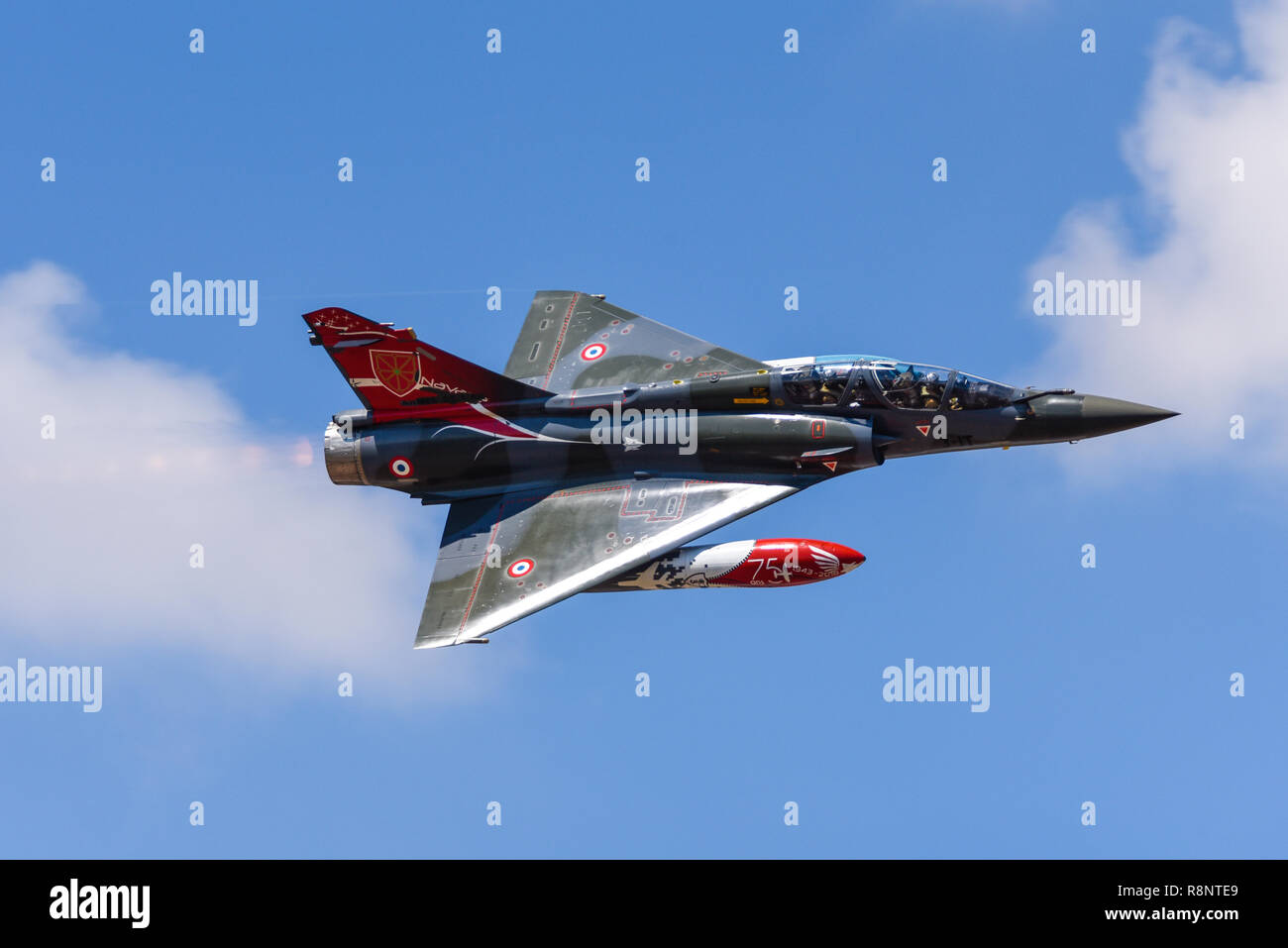 Dassault mirage 2000 jet fighter hi-res stock photography and images ...