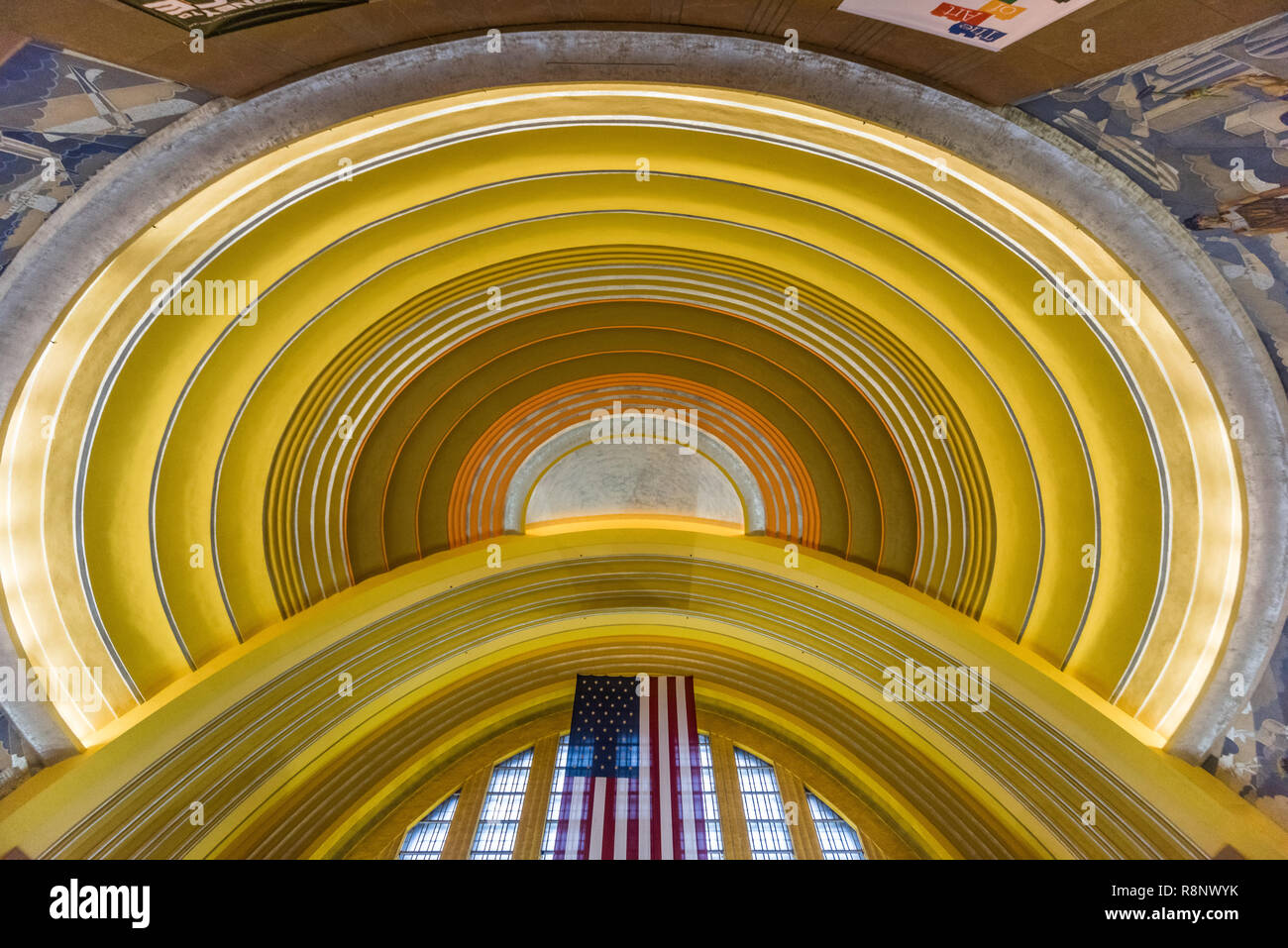 Ceiling of Cincinnati Union Station Stock Photo - Alamy