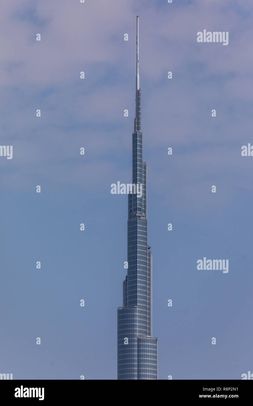 The tallest man made structure in the world at 828 hi-res stock ...
