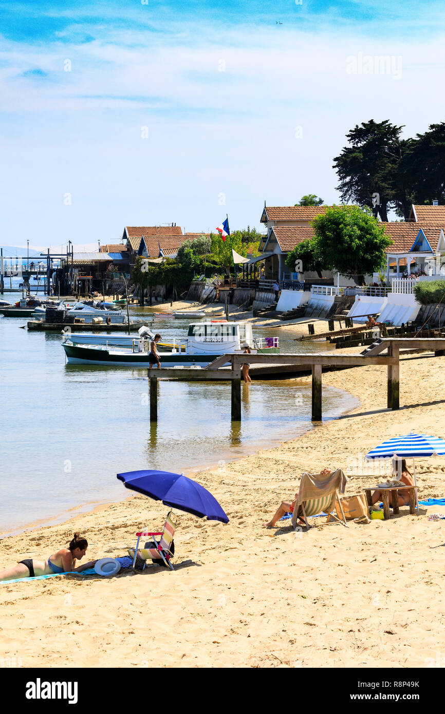 Le Canon, Cap Ferret, France Stock Photo - Alamy