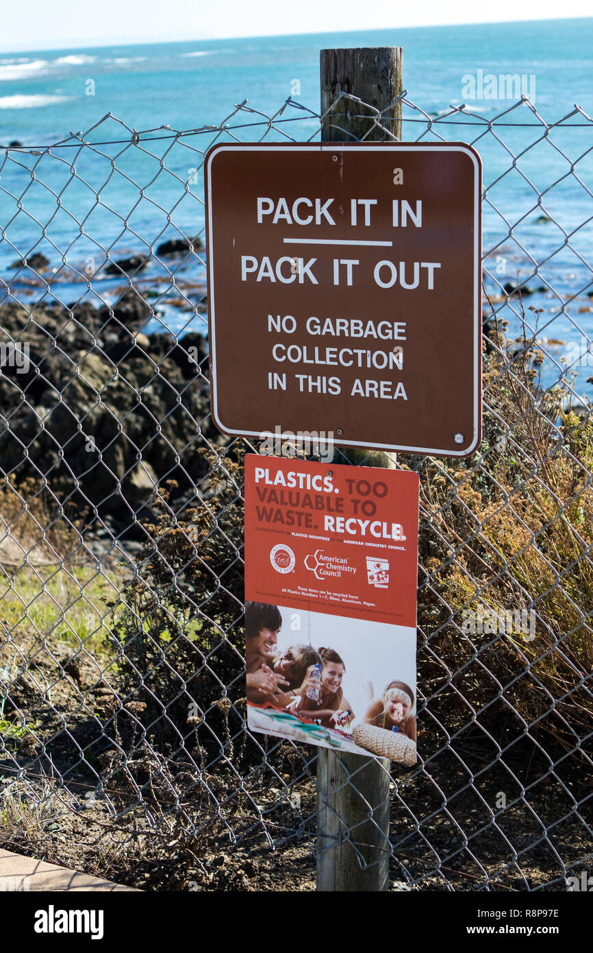 Tidy up pack up hi-res stock photography and images - Alamy