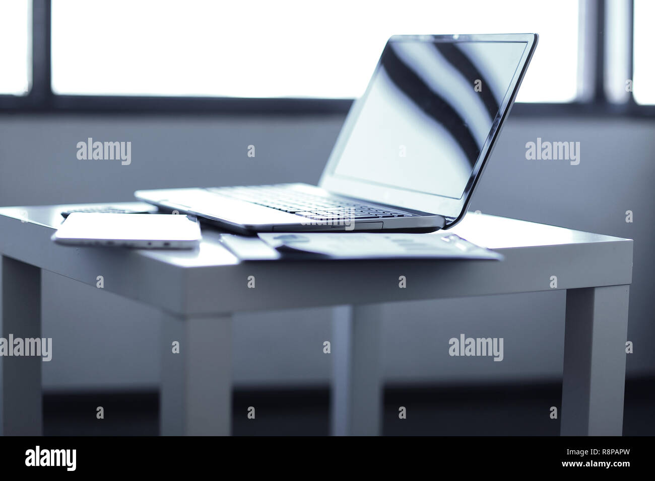 Open laptop digital tablet hi-res stock photography and images - Alamy