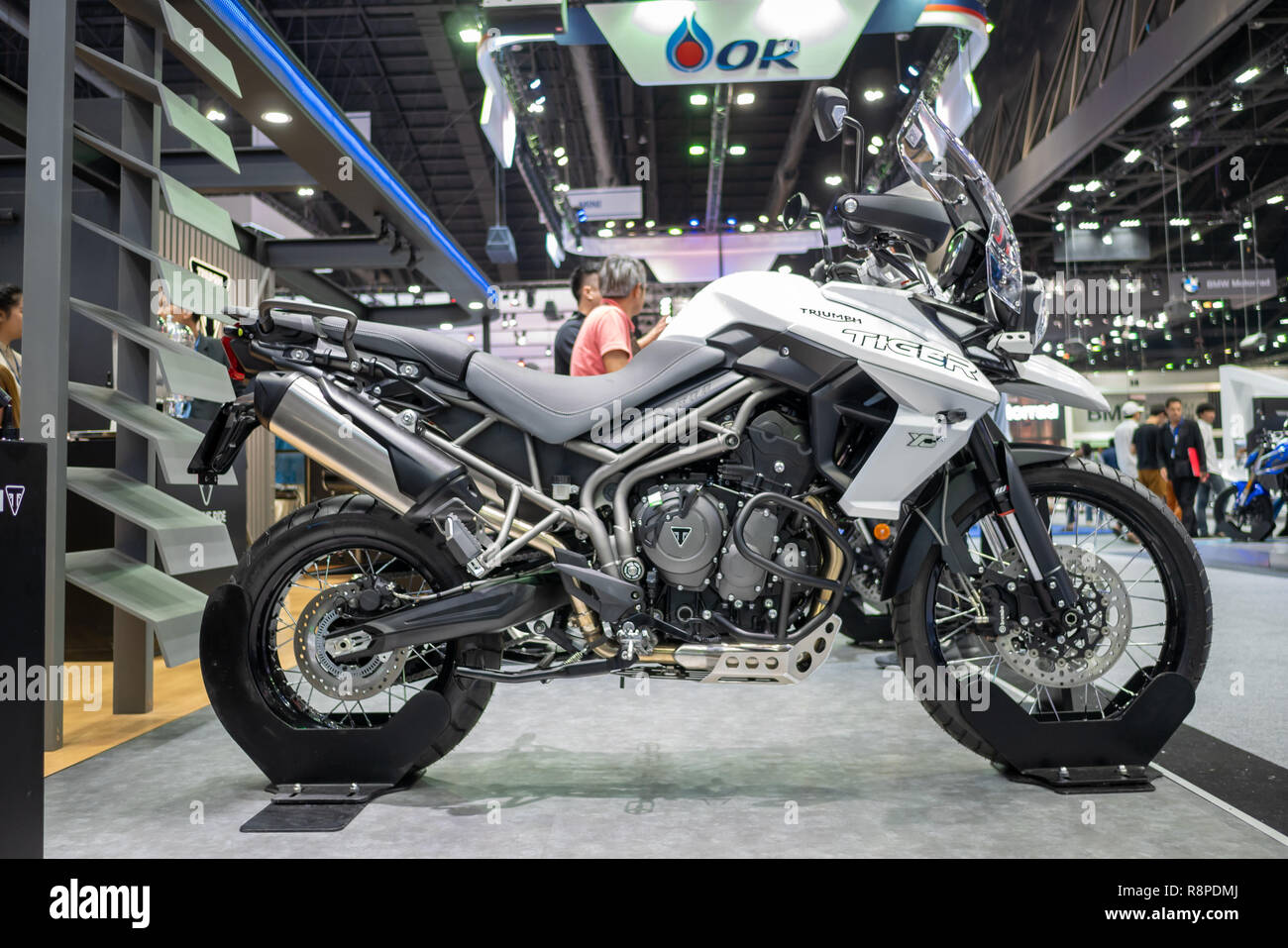 Mechanic shop bangkok thailand hi-res stock photography and images - Alamy