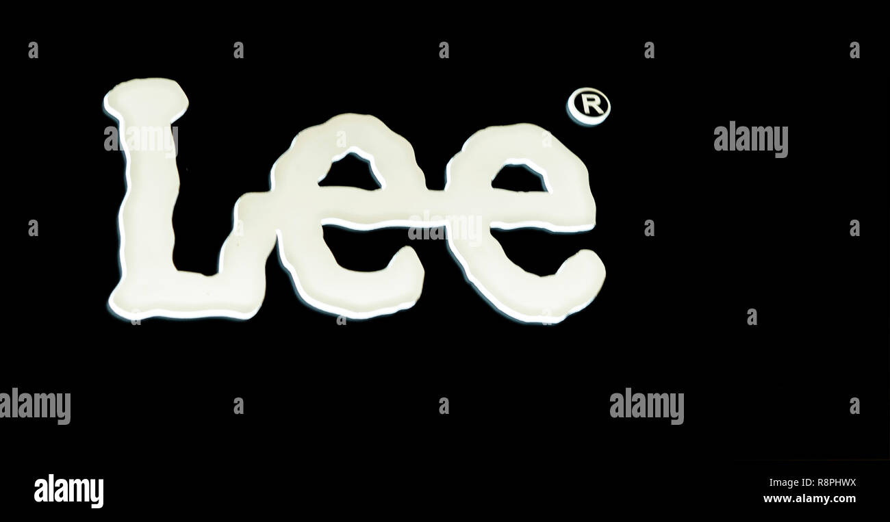 Lee logo hi-res stock photography and images - Alamy