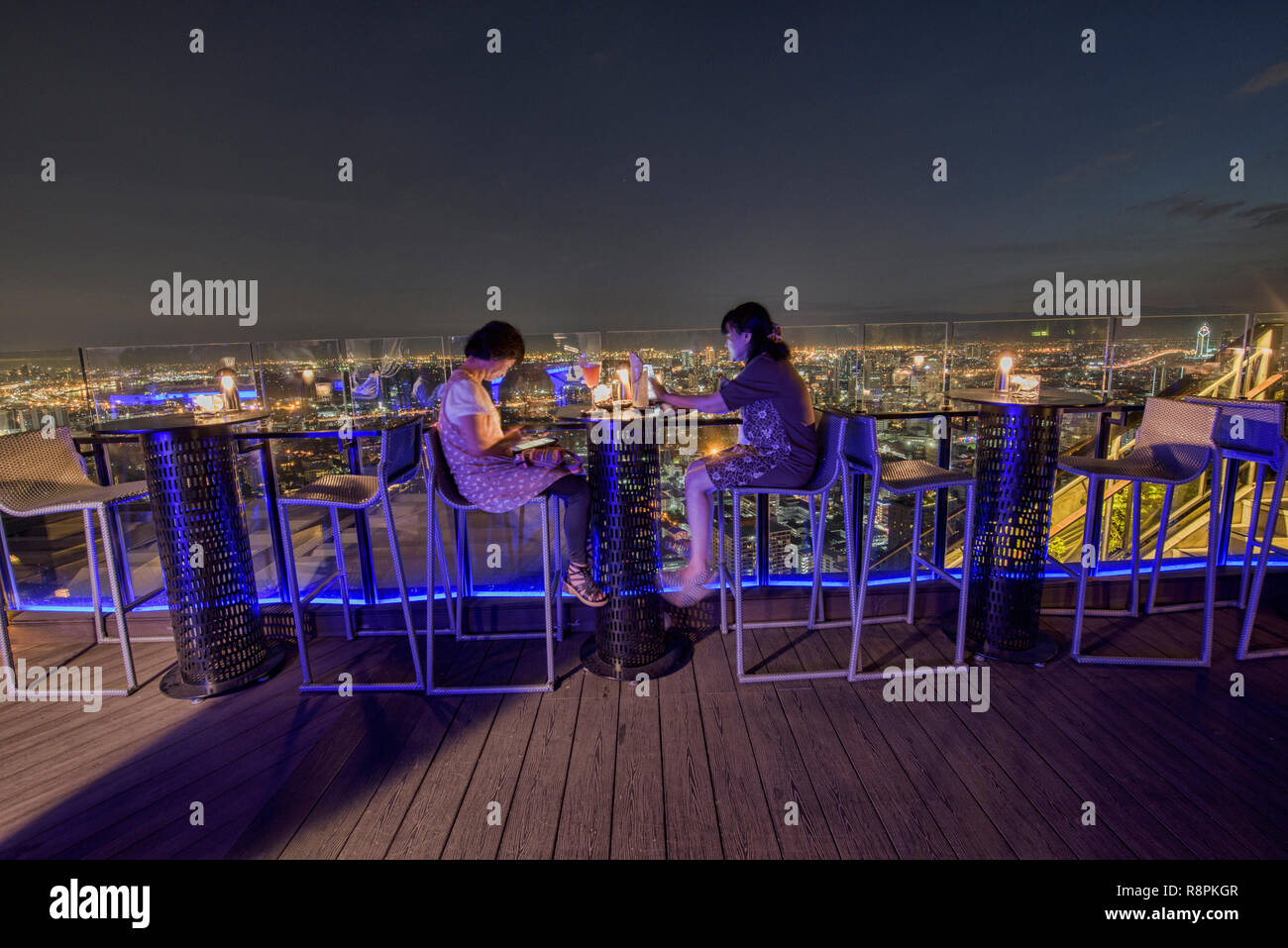Moon bar hi-res stock photography and images - Alamy
