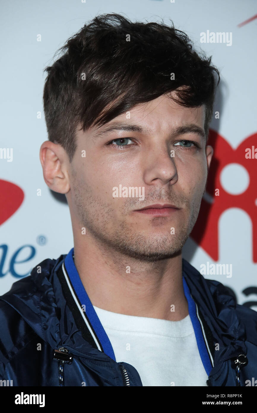 Louis tomlinson portrait hi-res stock photography and images - Alamy