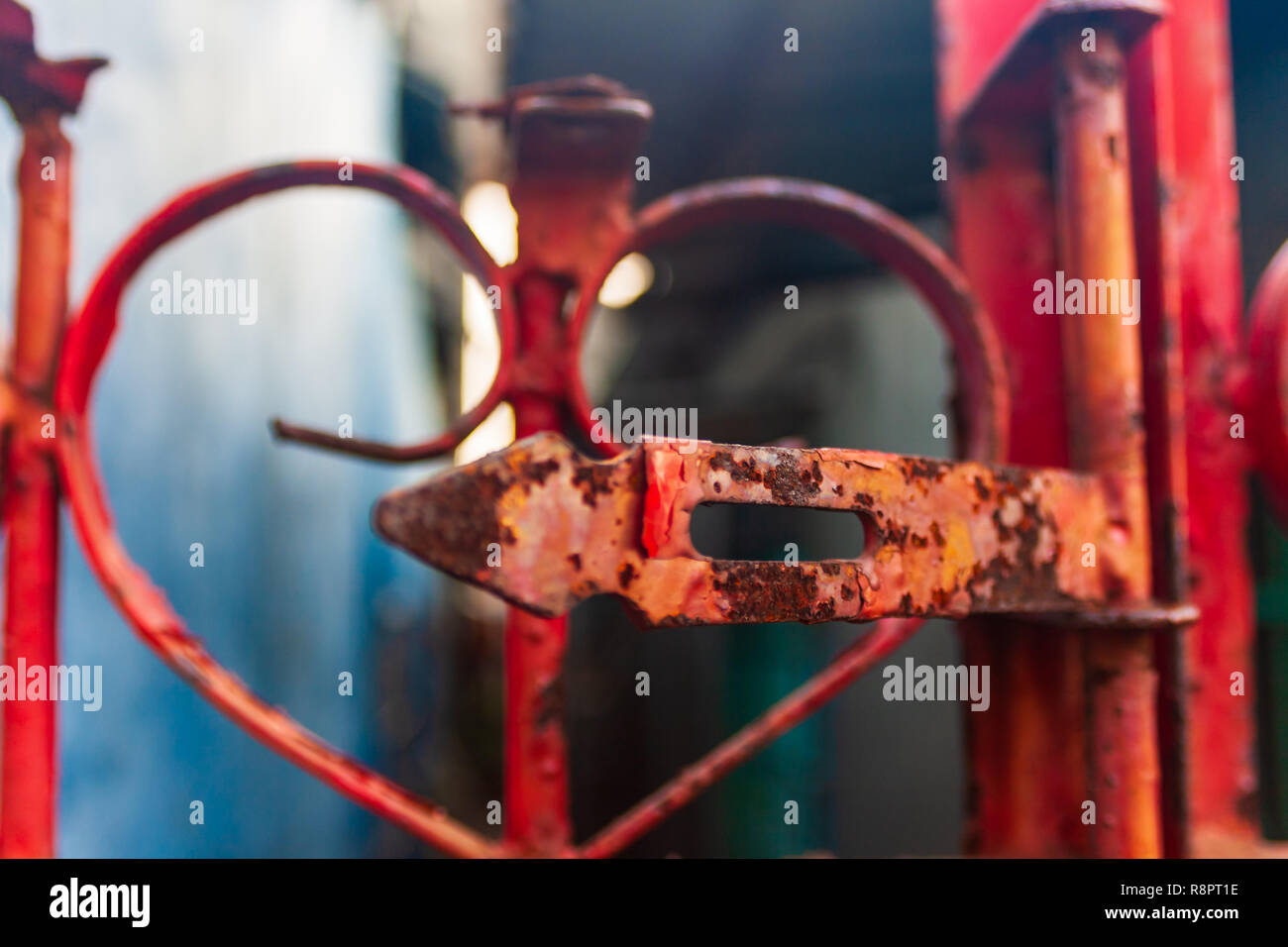 Heart gate hi-res stock photography and images - Alamy