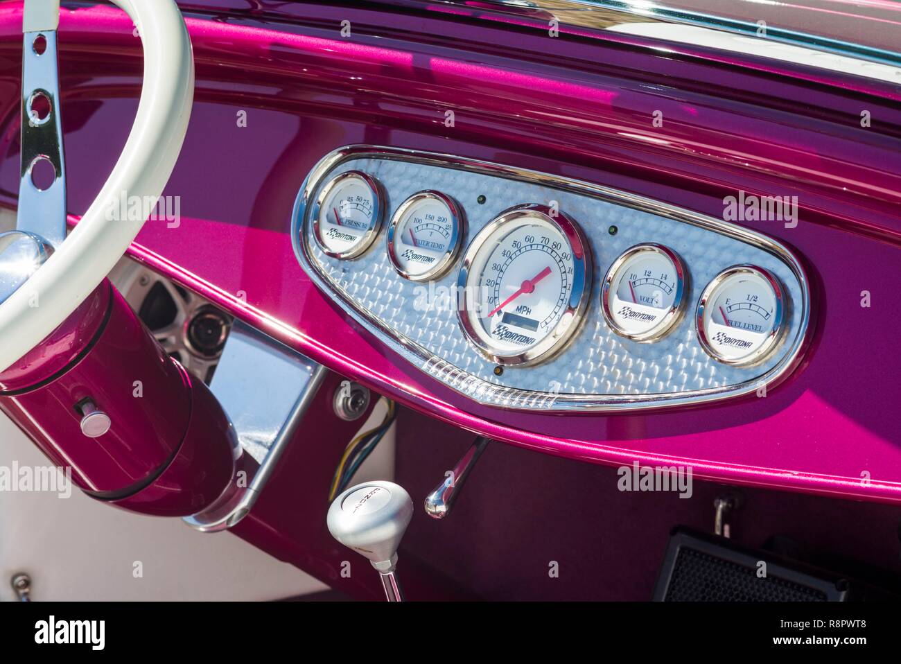 Classic hot rod interior hi-res stock photography and images - Alamy
