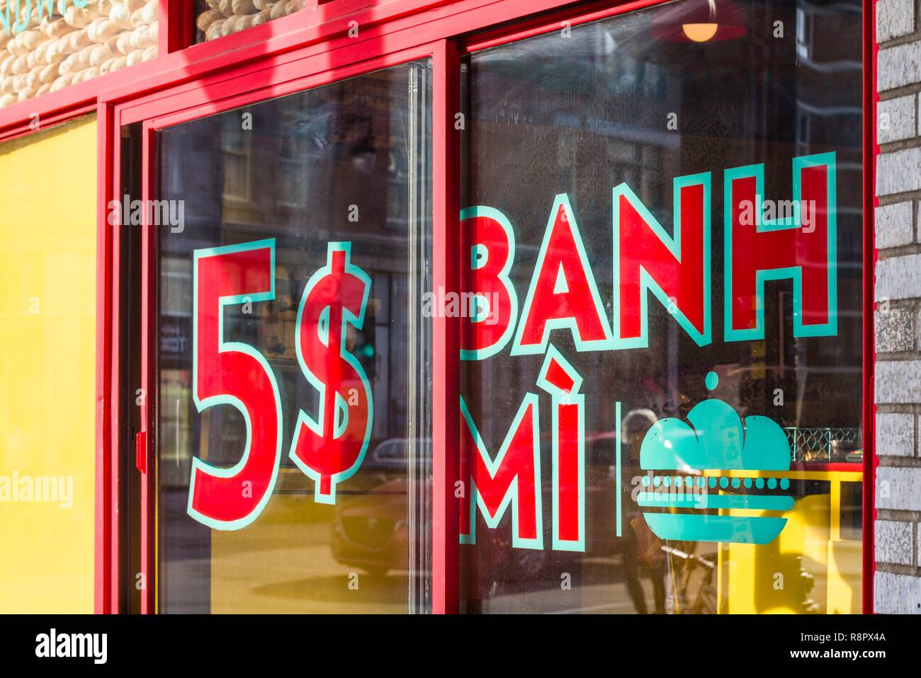 Vietnamese food sign hi-res stock photography and images - Alamy