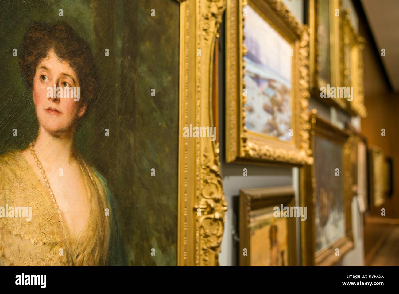 American countess hi-res stock photography and images - Alamy