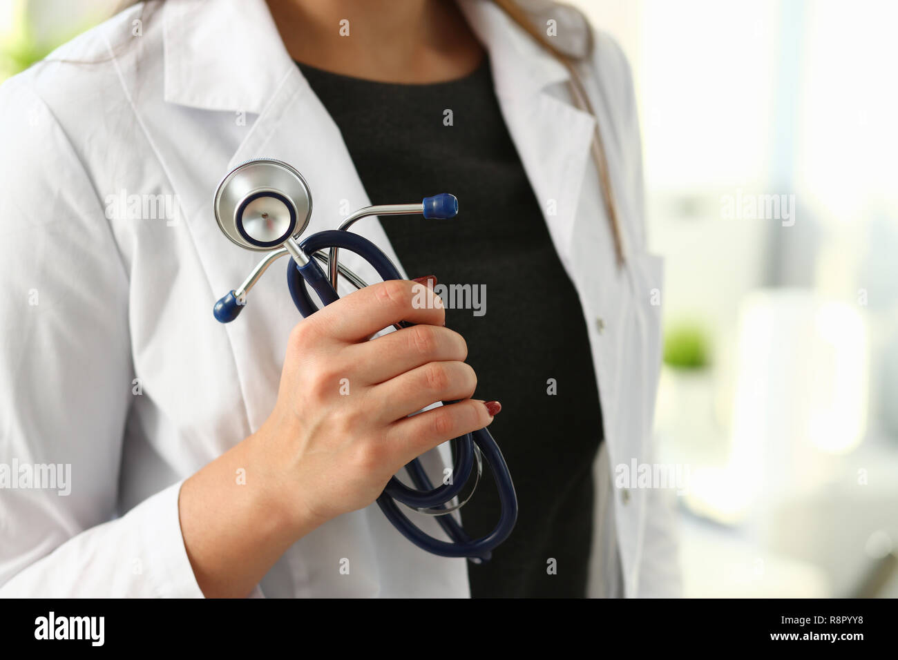 Female medical examiner hi-res stock photography and images - Alamy