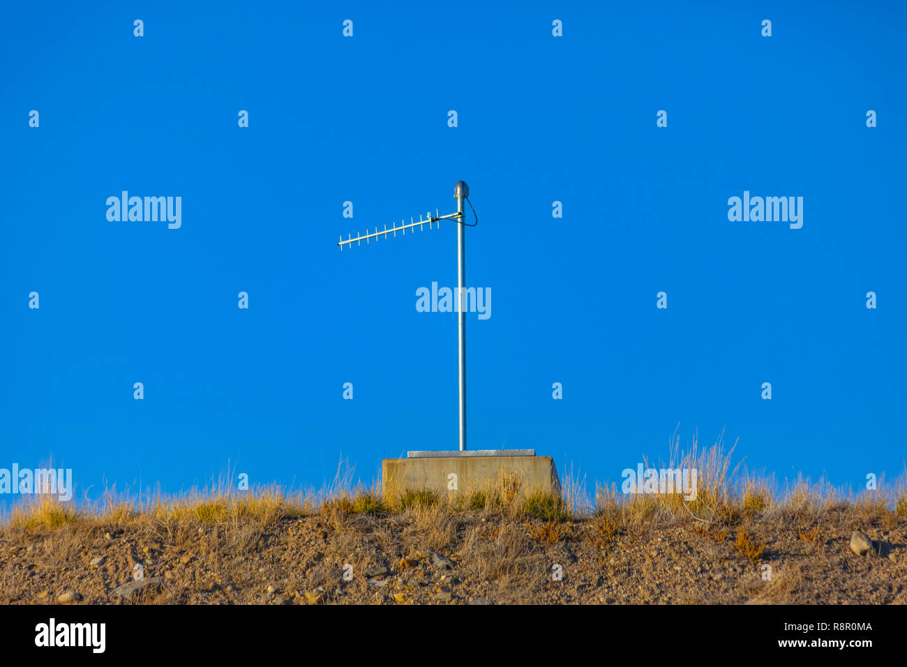 Radio antenna on the roof of a bunker in Utah Stock Photo - Alamy