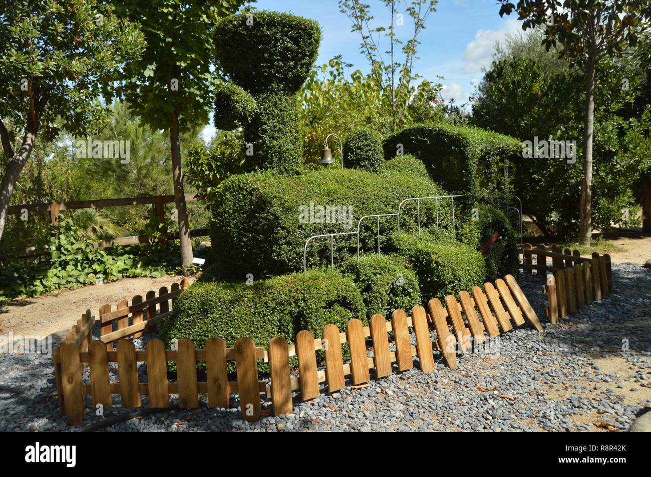 Steam Locomotive Sculpture High Resolution Stock Photography and Images ...