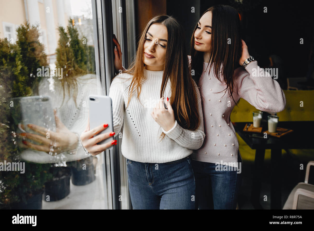 girls in cafe Stock Photo - Alamy