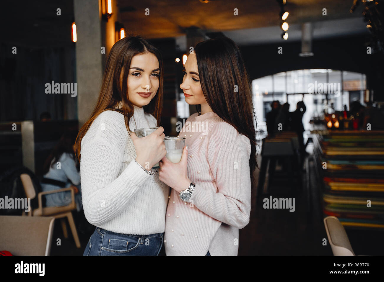 Girls in cafe hi-res stock photography and images - Alamy