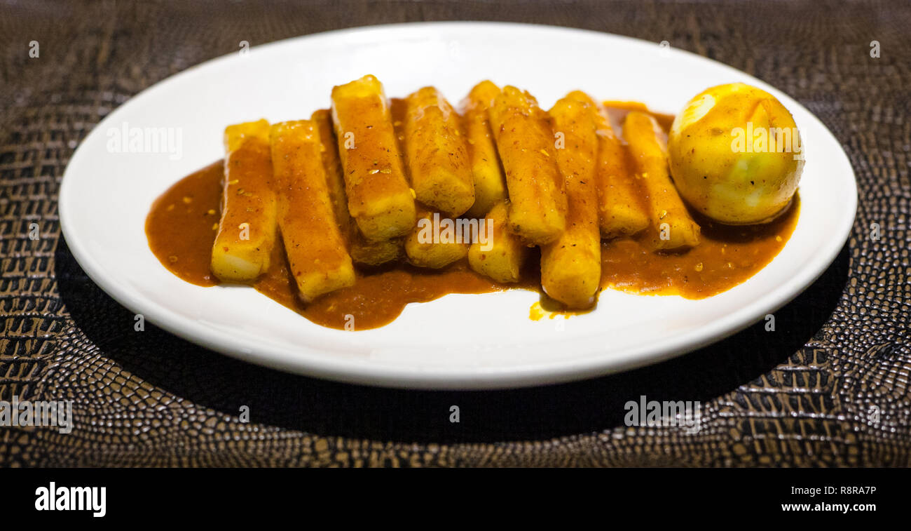 Gireum tteok bokki hi-res stock photography and images - Alamy