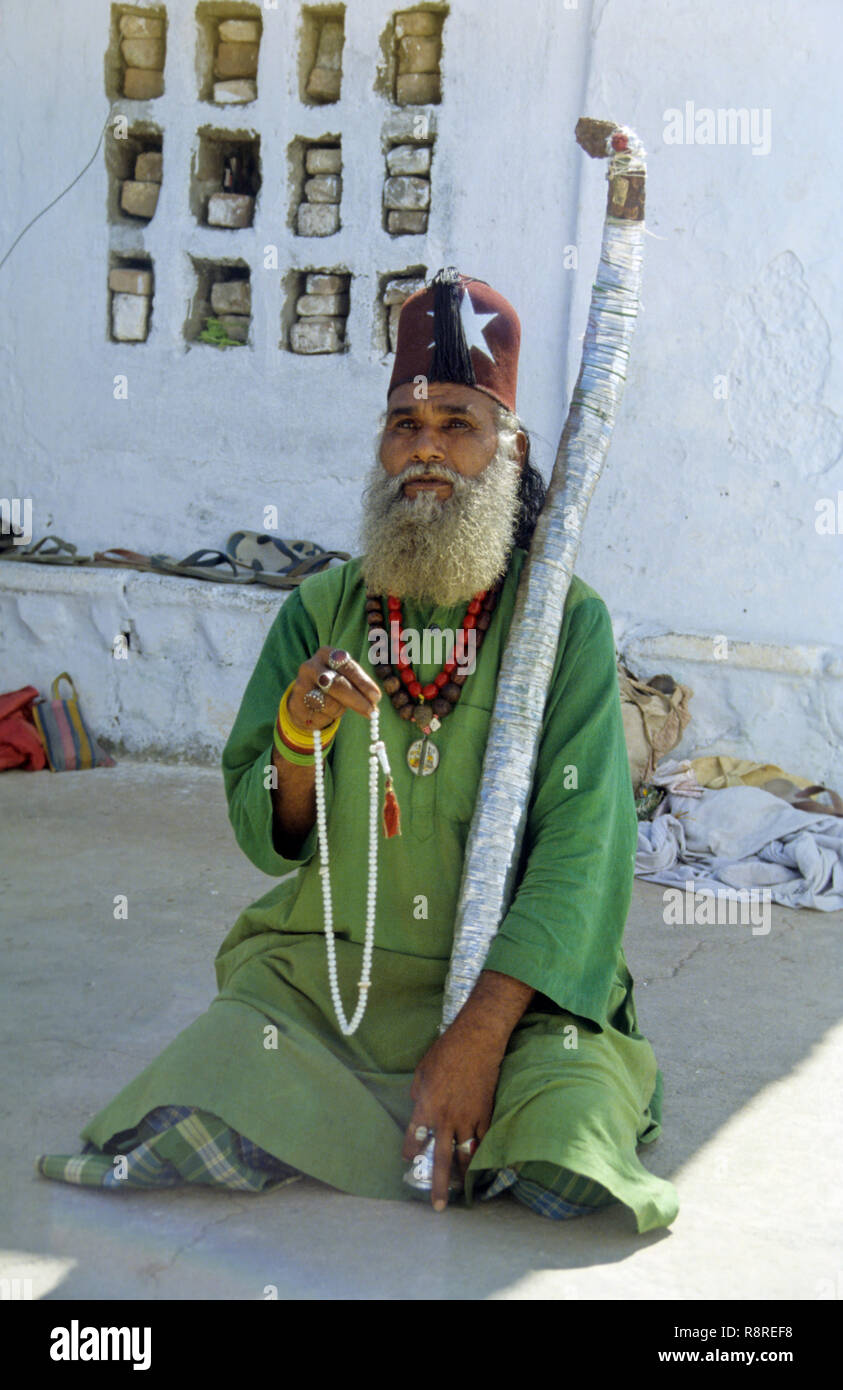 Muslim saint hi-res stock photography and images - Alamy