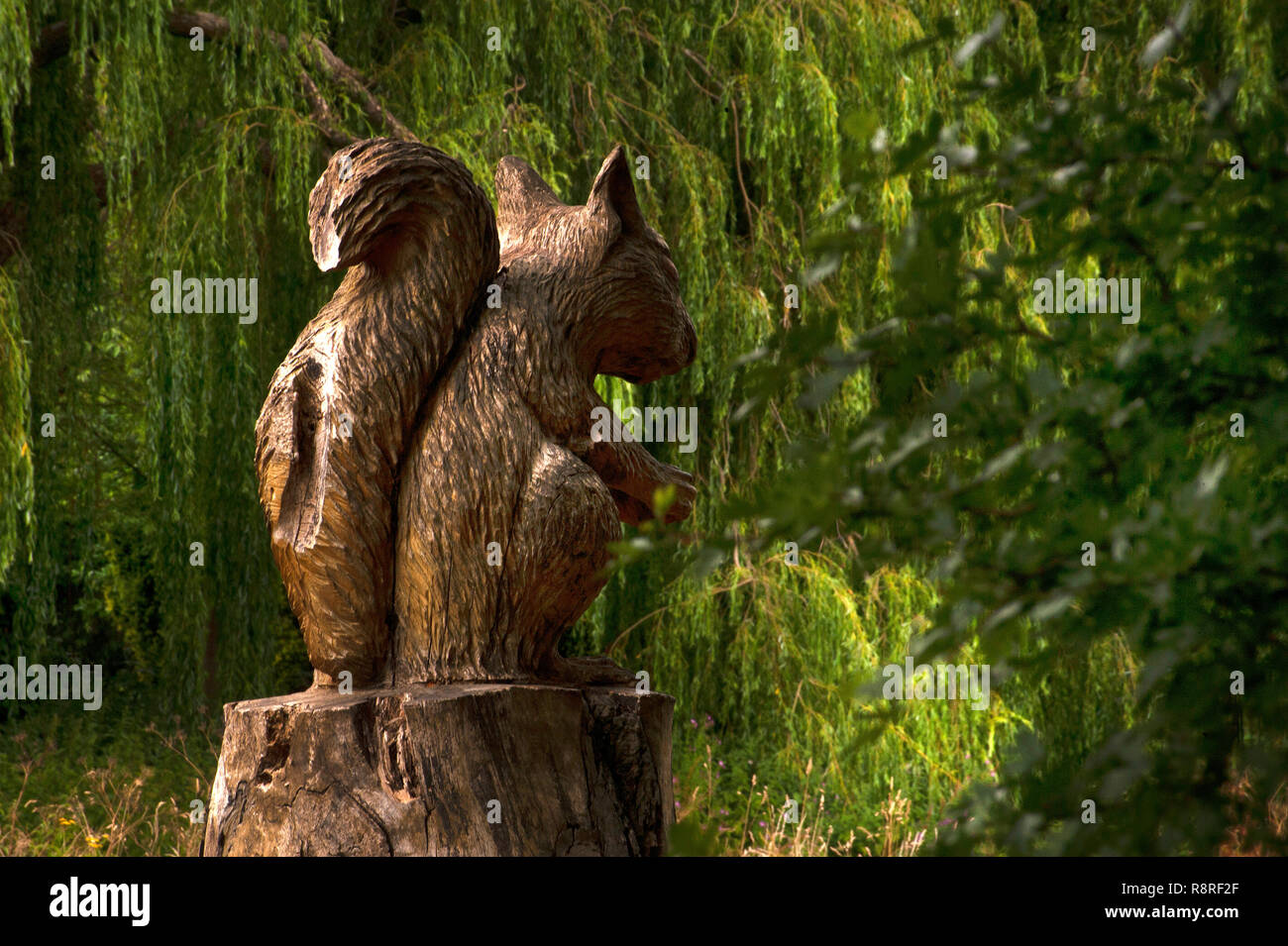 Carved squirrel hi-res stock photography and images - Alamy