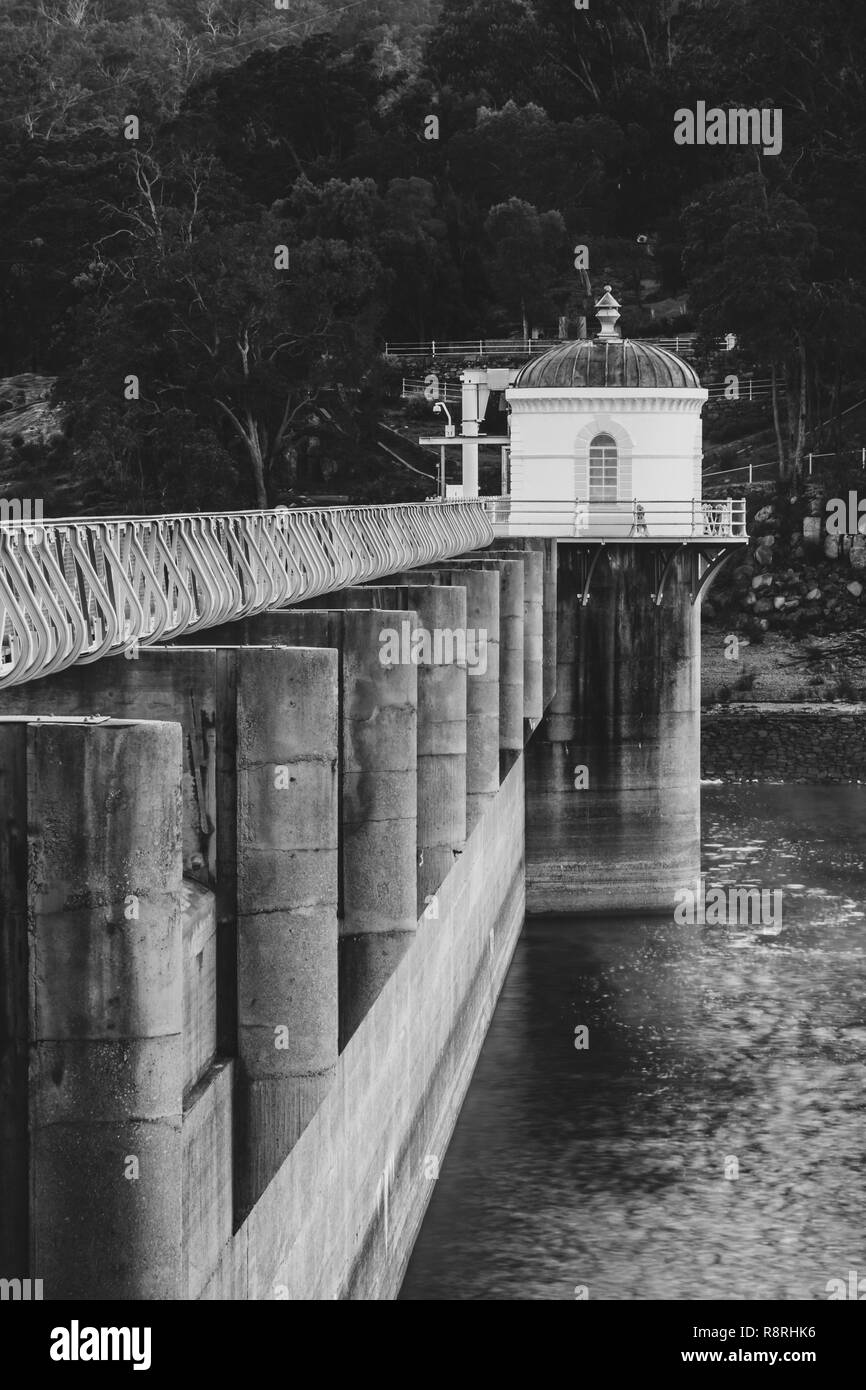 Mundaring weir hi-res stock photography and images - Alamy