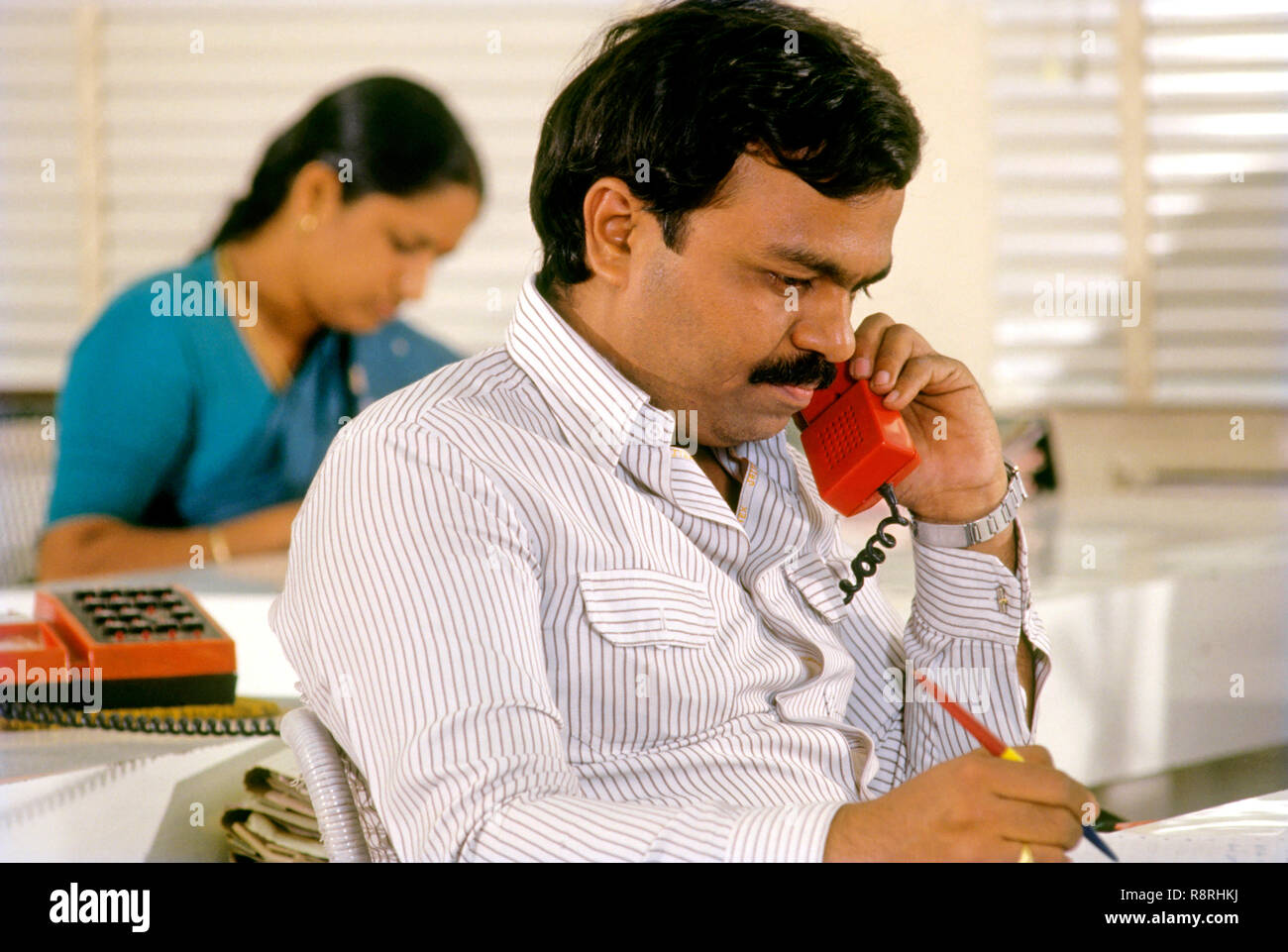 Bank two people hi-res stock photography and images - Alamy