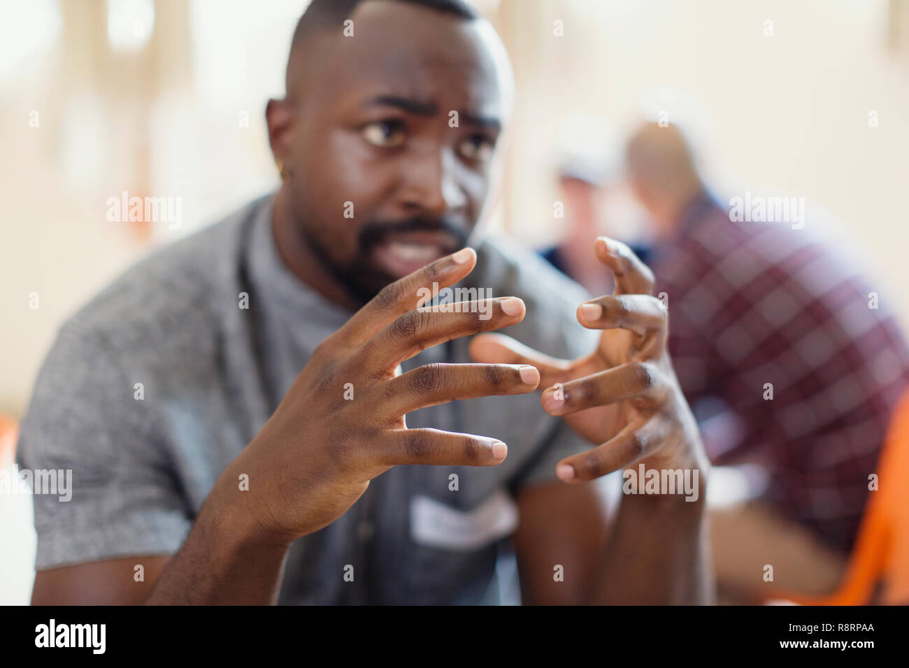 Gesturing hi-res stock photography and images - Alamy