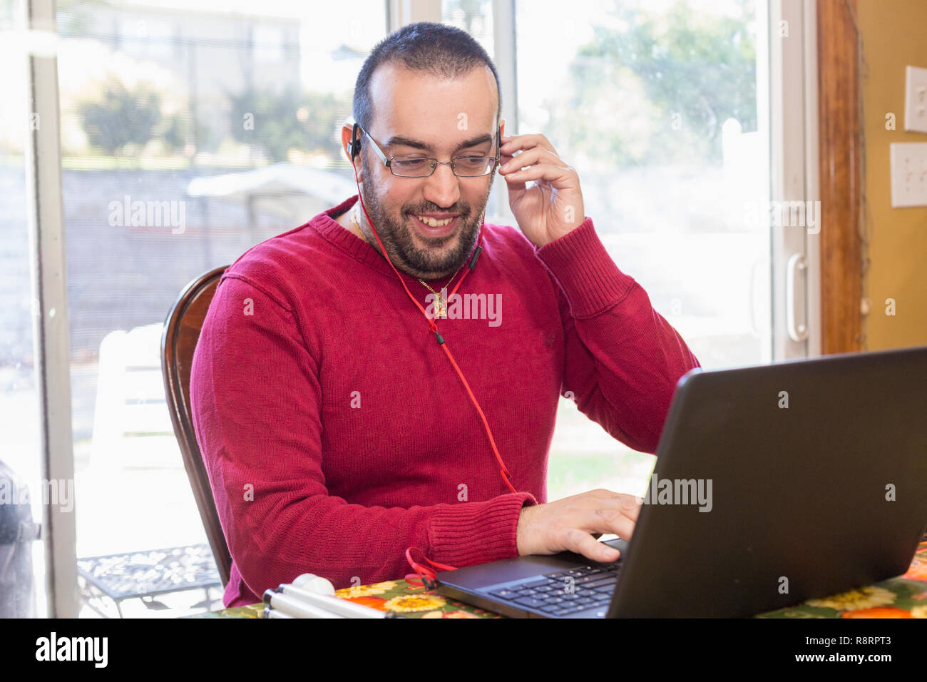 Visual impairment computer hi-res stock photography and images - Alamy