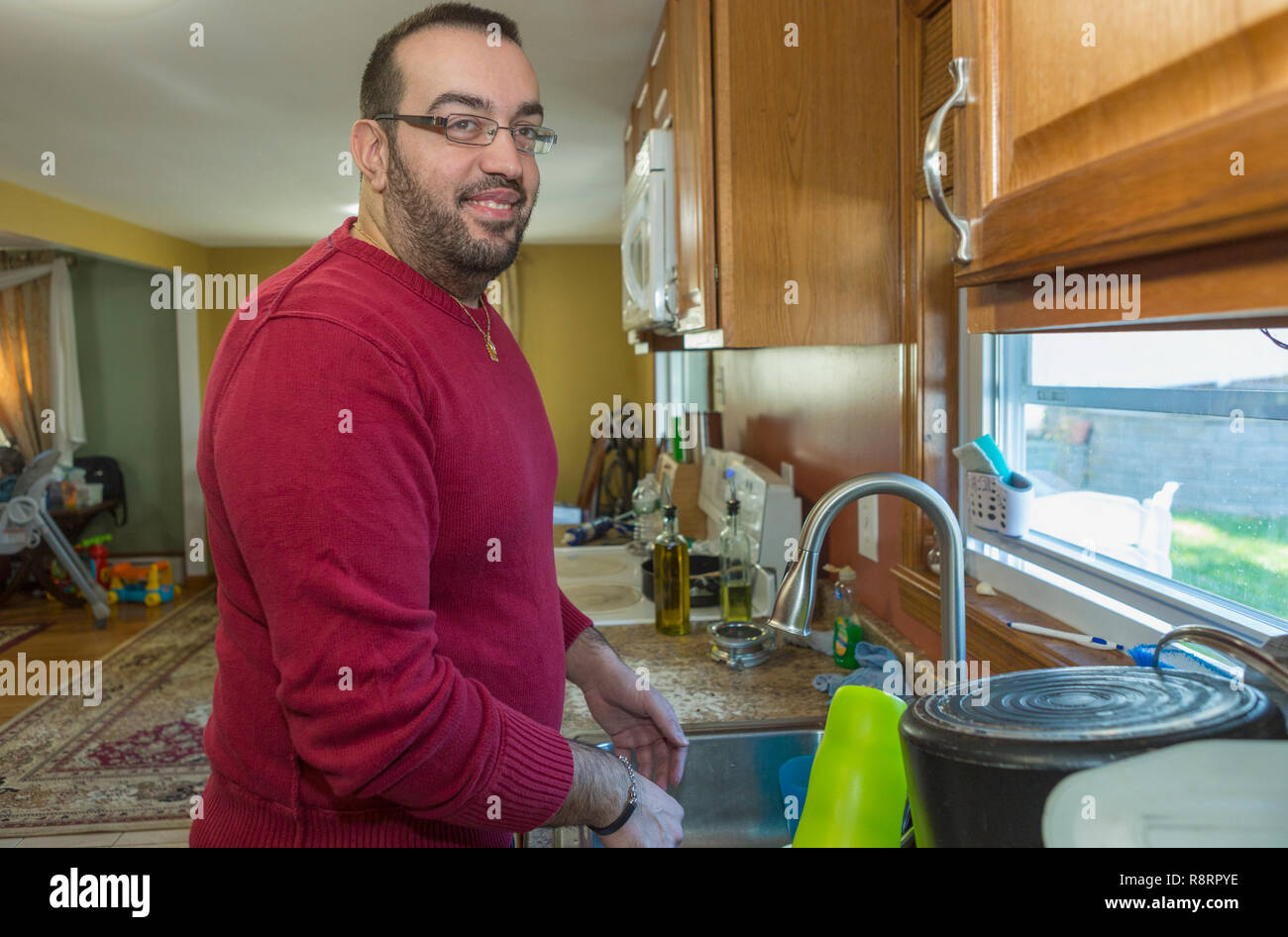 Man sink hi-res stock photography and images - Alamy