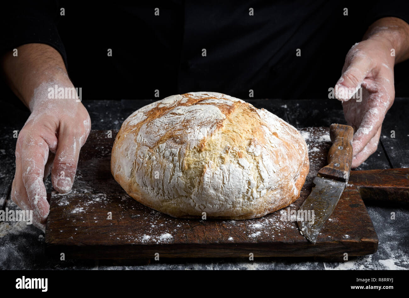 Brown hands making bread hi-res stock photography and images - Alamy