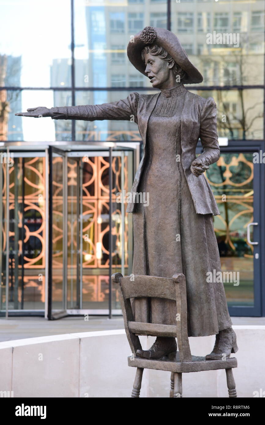 Emmeline pankhurst statue in manchester city centre hi-res stock ...