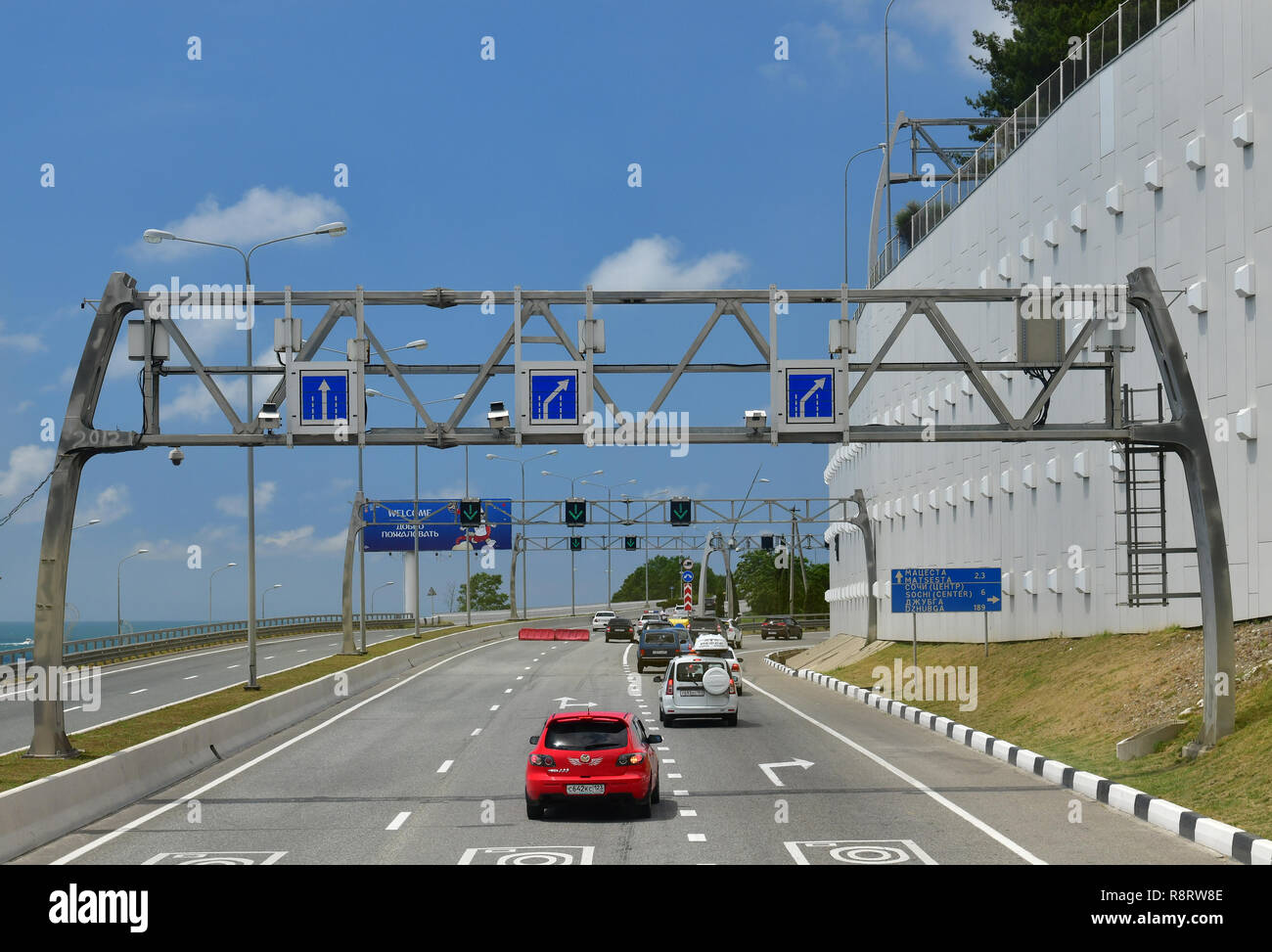 Speed sign board hi-res stock photography and images - Alamy