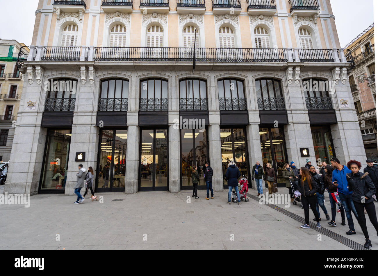 Madrid, Spain - December 2018: Apple Store located in puerta del Sol ...