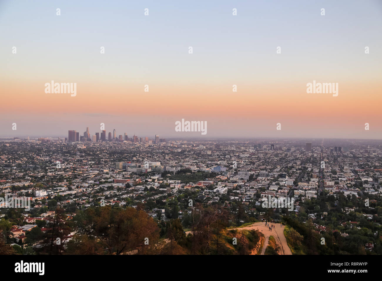 Downtown la from the griffith observatory hi-res stock photography and ...